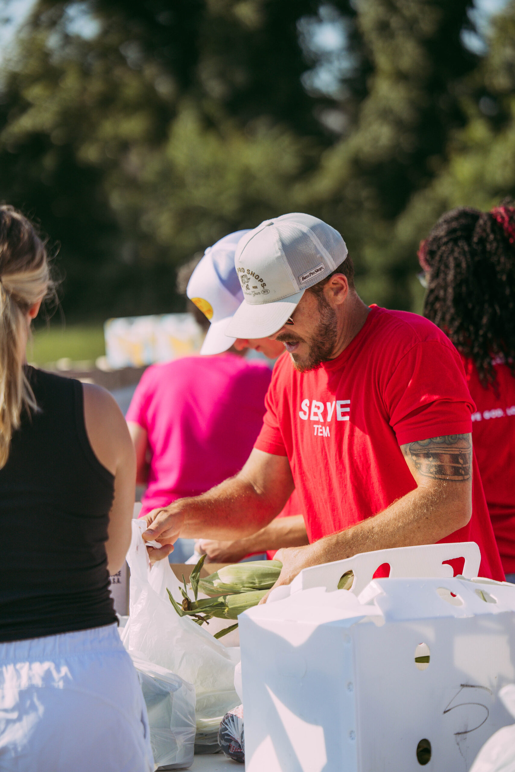 Clarksville Feeds The World – Together, we can feed the world.