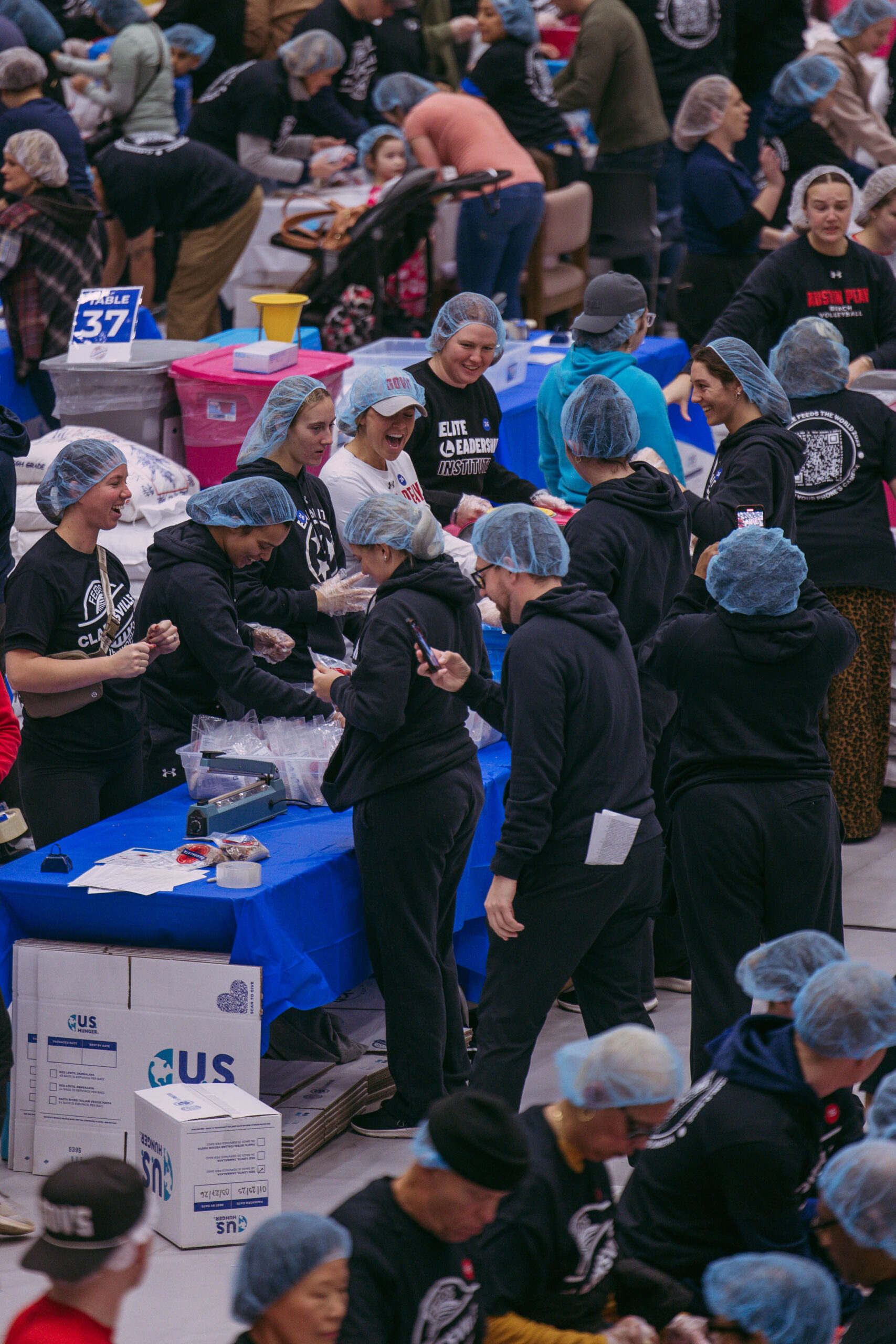 Clarksville Feeds The World – Together, we can feed the world.